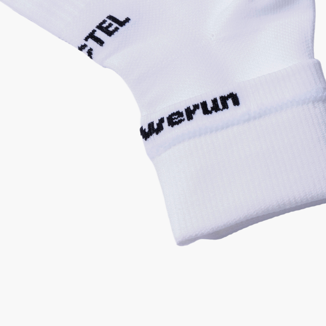 WHITE Running Socks In White – FRACTEL